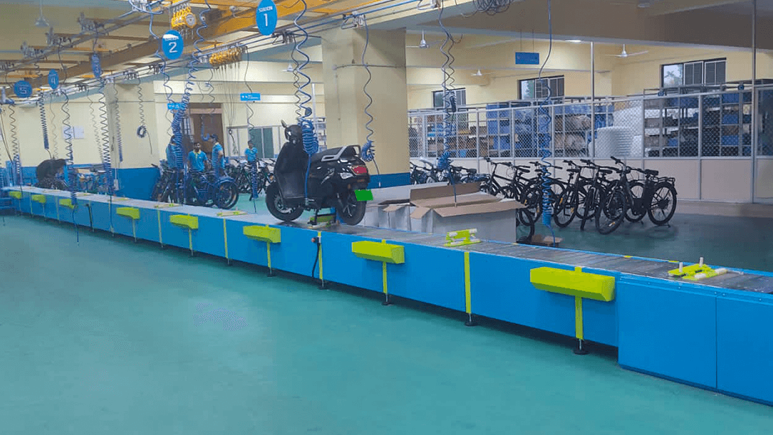 Assembly Line Conveyor Solutions - Atmos | Warehouse Automation ...
